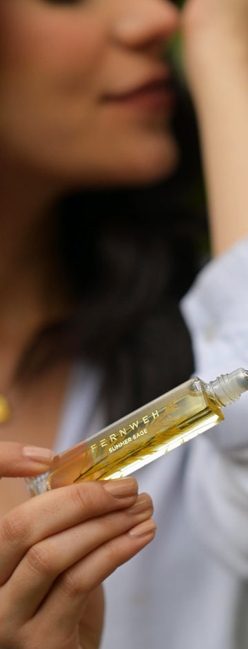 Understanding Fragrance Sillage and Projection: A Simple Guide - Fernweh